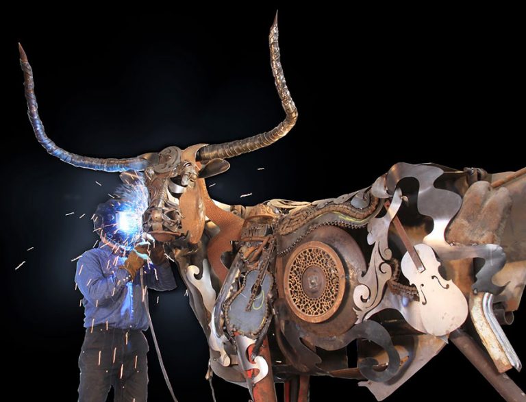 Artist Transforms Old Farm Equipment Into Incredible Sculptures Like ...