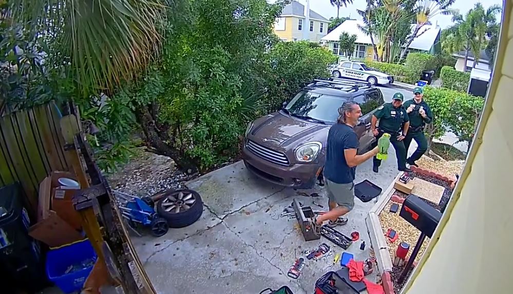 Cops show up to man’s house when neighbor says a woman is screaming ...