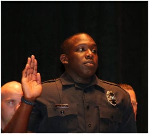 Police officer spends night at the shelter to comfort stray puppy he ...