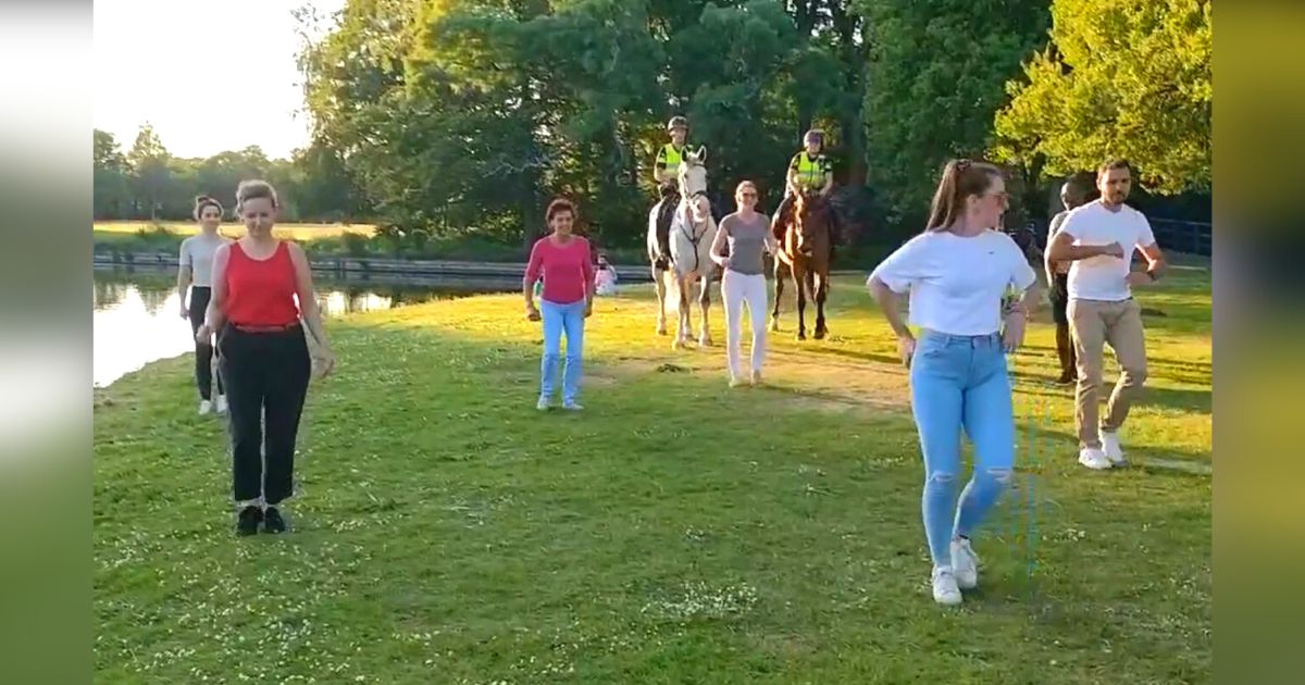 Police horses spot outdoor salsa class in park and crash lesson to show ...