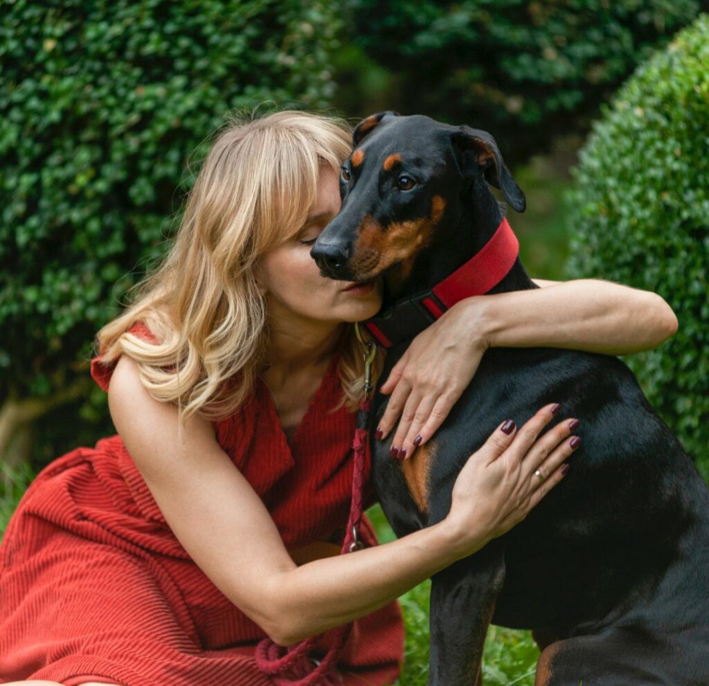 Rescued shelter dog gives new family best ‘thank you’ 1 week later by ...